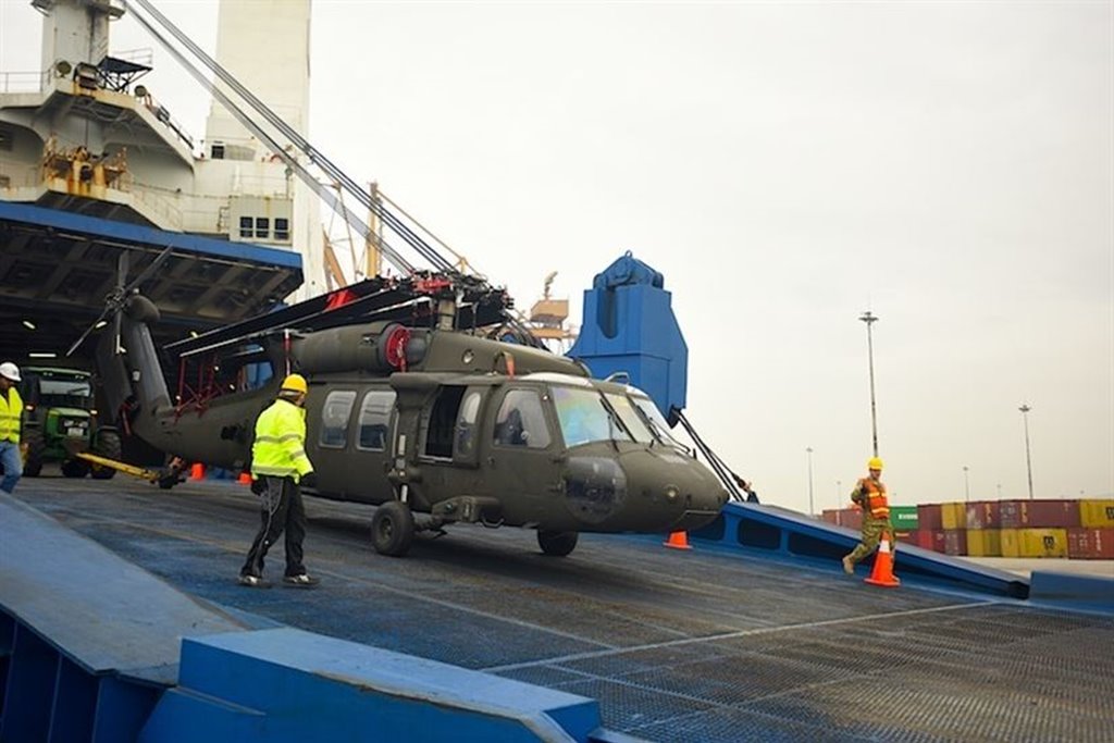 EIGHTY-NINE US ARMY HELICOPTERS ARRIVE IN EUROPE - Blog Before Flight ...