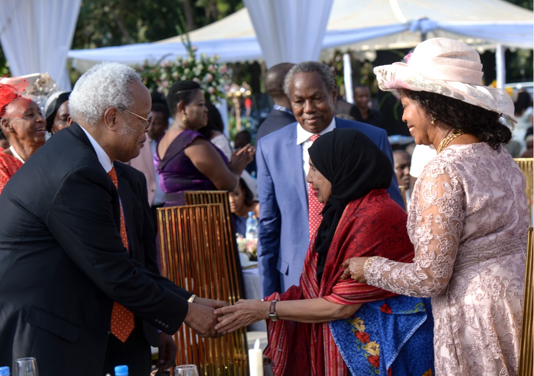 STEPHANIE SILAS KAAYA NA ROBERT FRANCIS LOWASSA WAMEREMETA ARUSHA ...