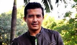Foto Dan Biodata Aaron Aziz Lengkap Agamanya