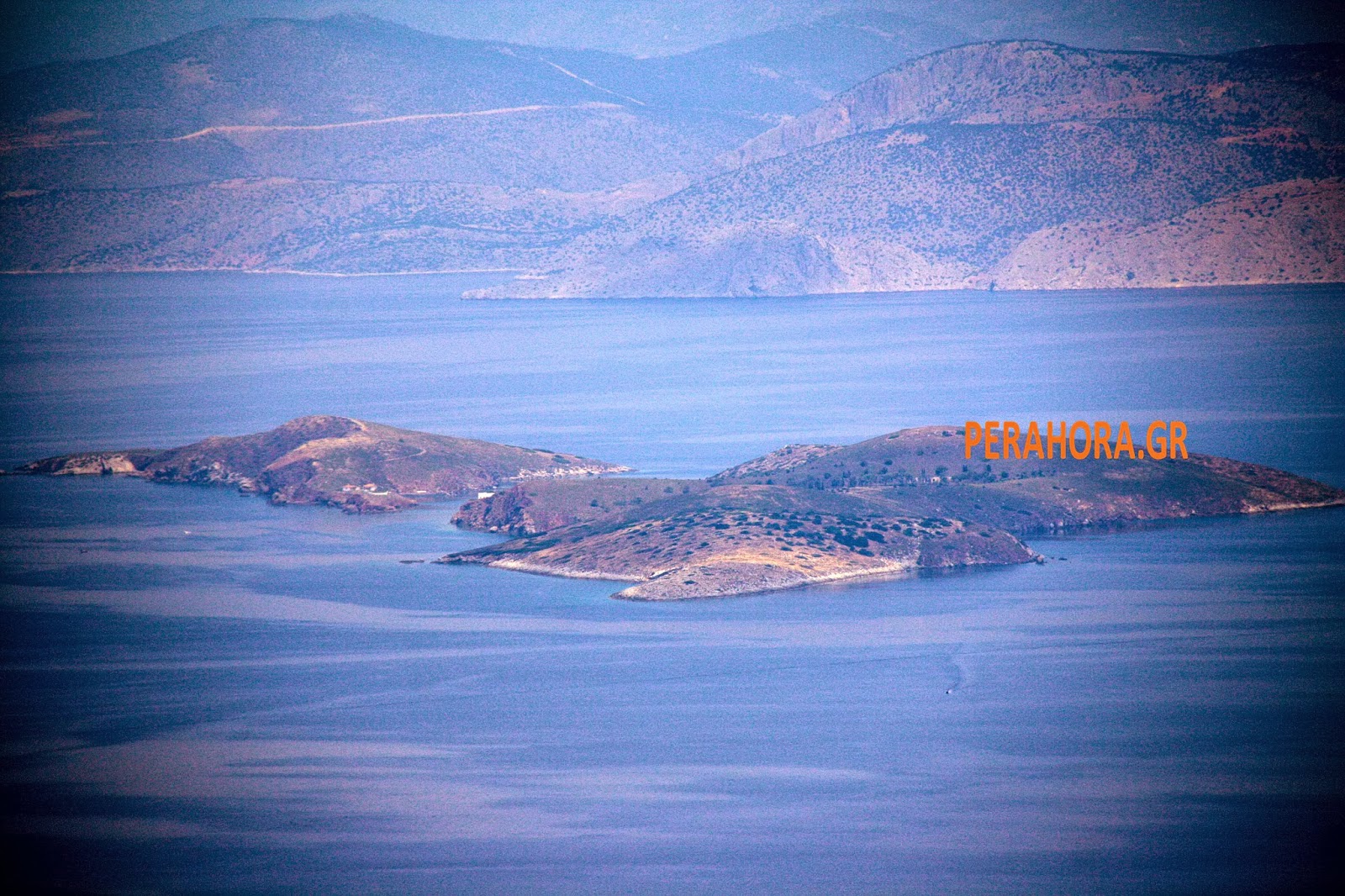 www.perahora.gr: ΕΝΑΣ ΜΙΚΡΟΣ ΠΑΡΑΔΕΙΣΟΣ ΣΤΗΝ ΑΓΚΑΛΙΑ ΤΟΥ ΚΟΡΙΝΘΙΑΚΟΥ!