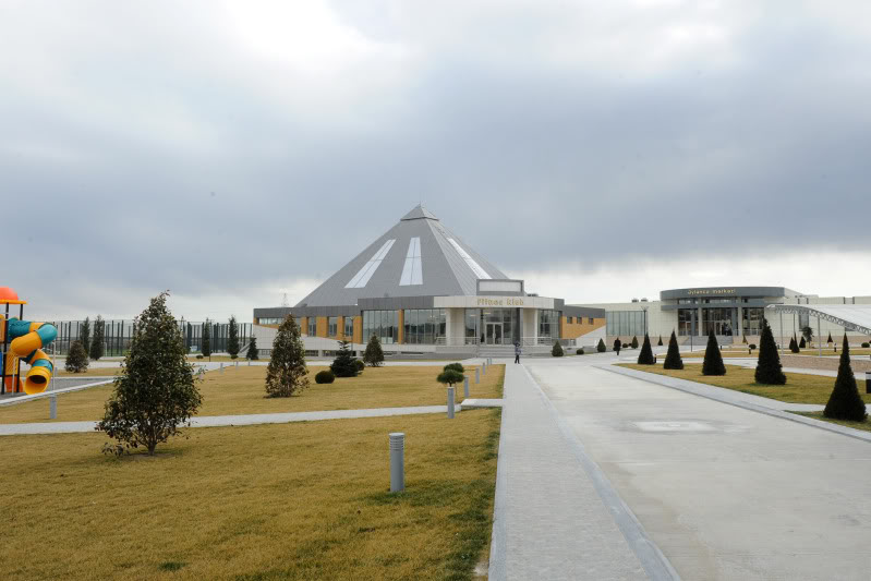 EXPLORE THE WORLD: Naftalan, Azerbaijan; Image Gallery