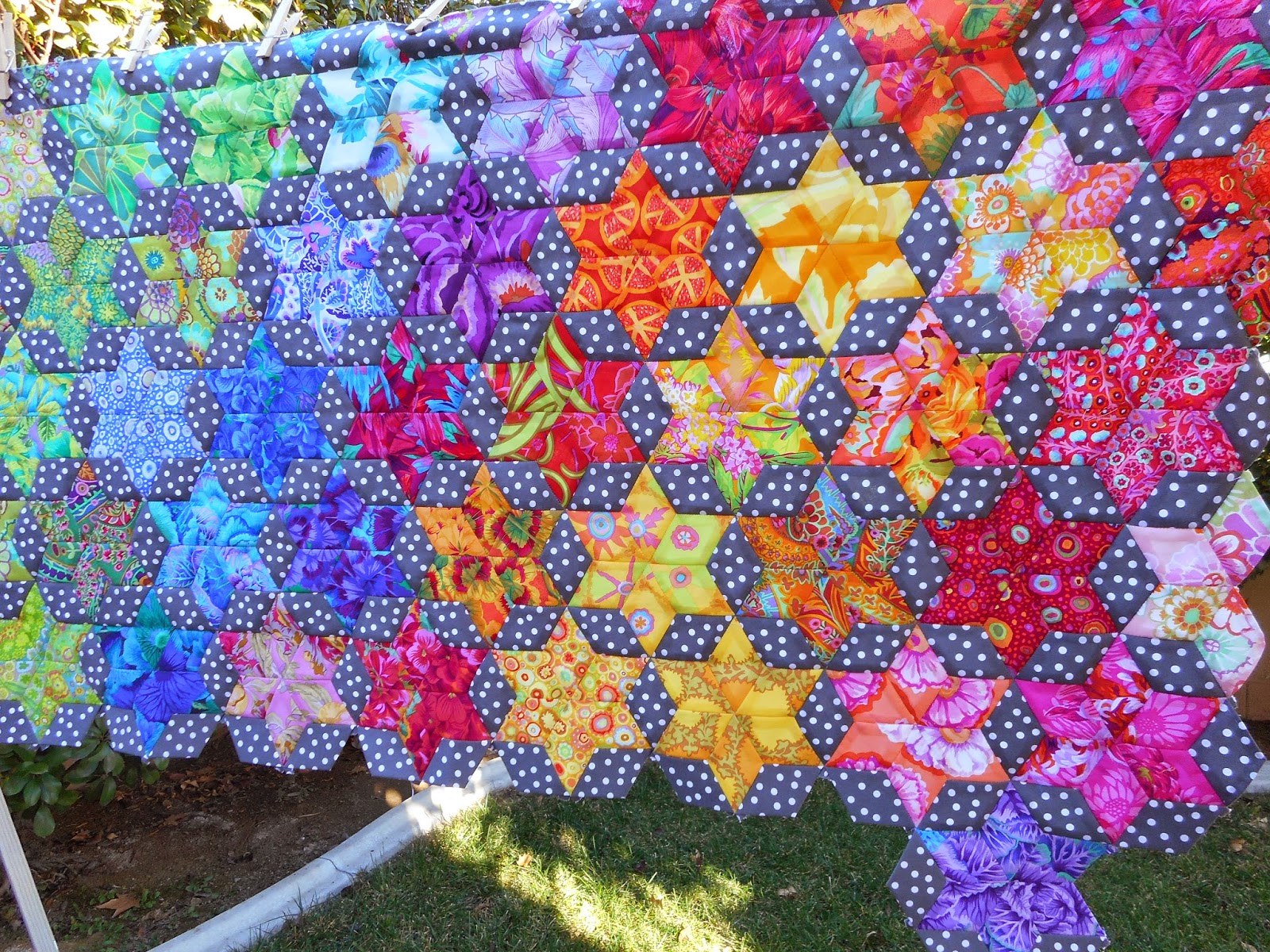 ~ Zany Quilter ~: Finished EPP top...and in-progress one!