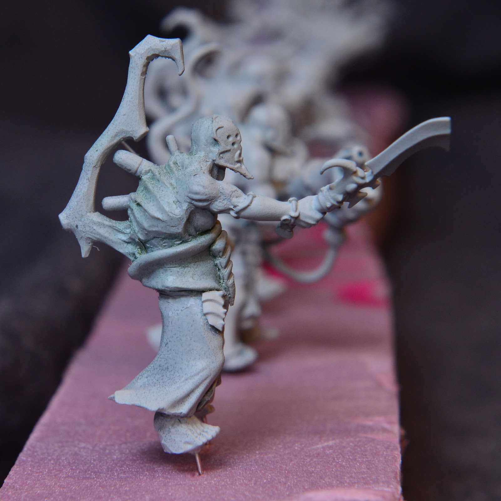 Modern Synthesist: Converted Dark Eldar Wracks complete (Flesh Friday)