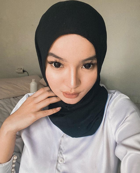 Sobat Gelembung! Ini 8 Foto Monica Ardhea, Cantiknya Nggak Bisa Dibendung