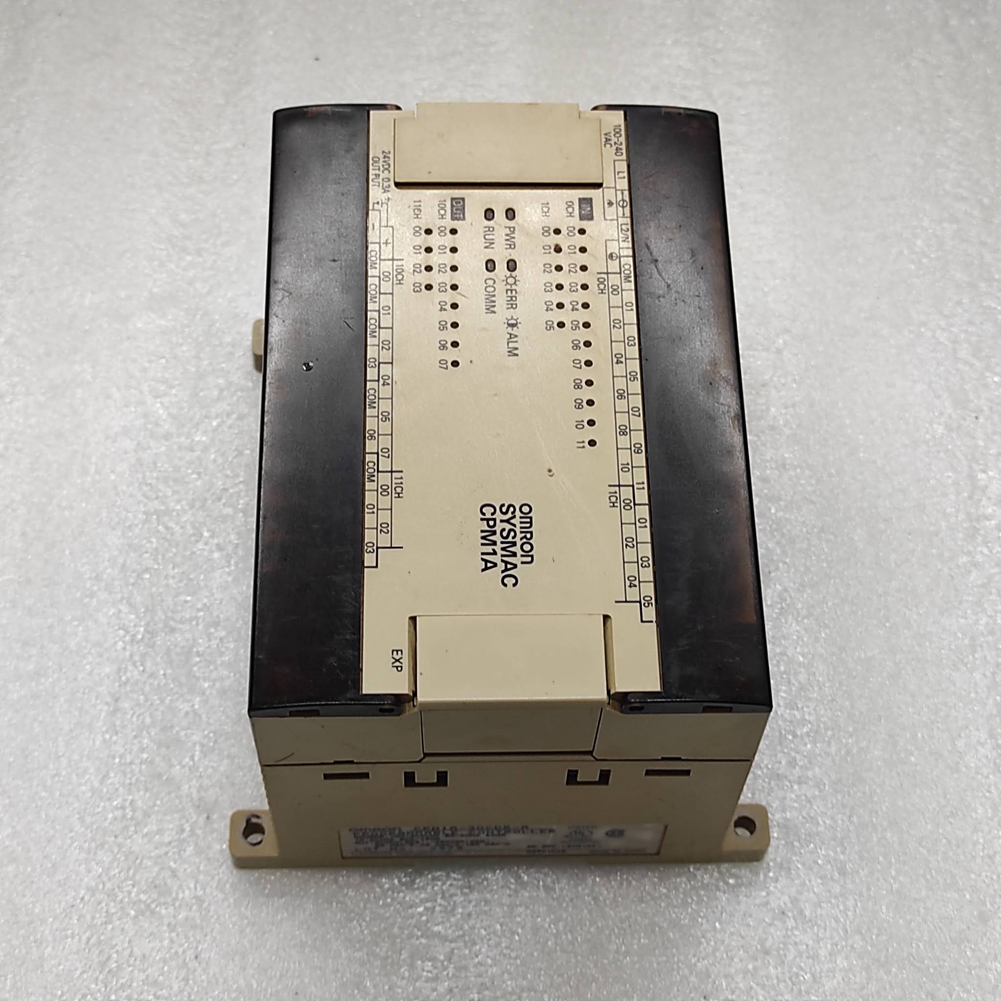 OMRON SYSMAC CPM1A-30CDR-A PROGRAMMABLE CONTROLLER