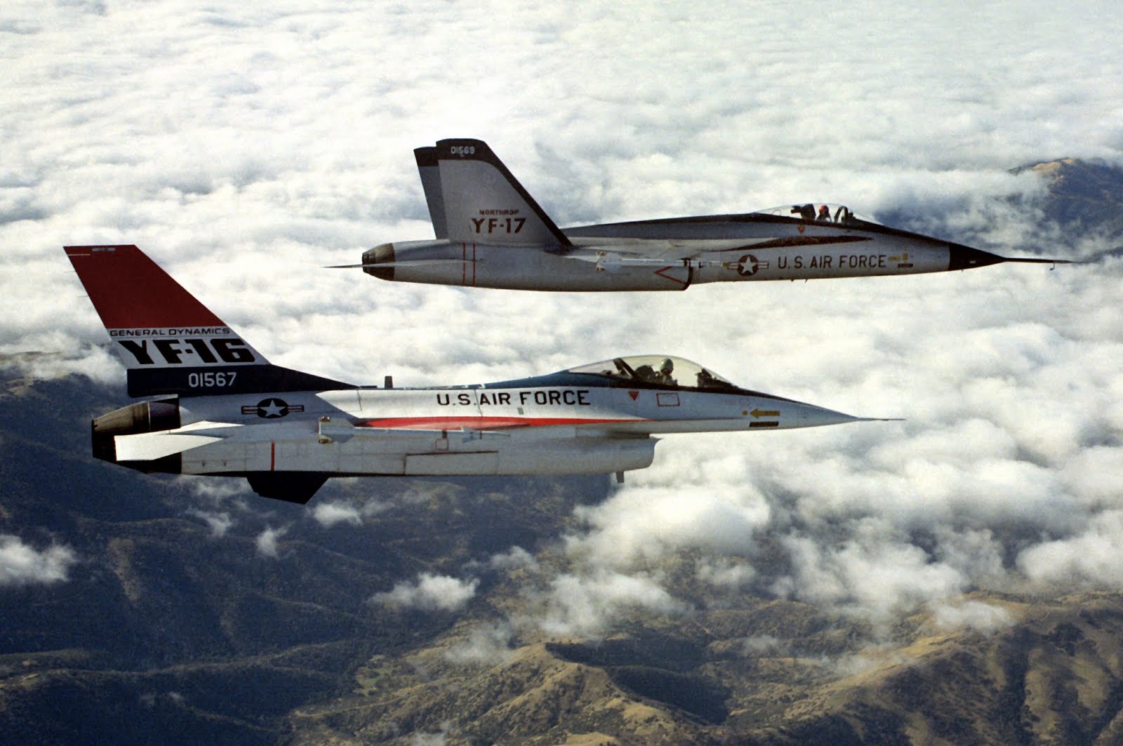 Kamuflázs - Camouflage: YF-16 és F-16 FSD