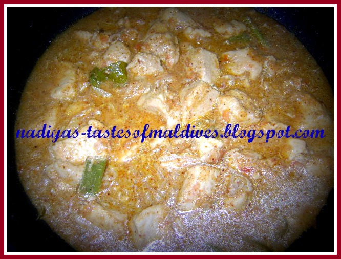 Nadiya's Tastes Of Maldives: Kukulhu Hiki Riha (Thick Chicken Curry)