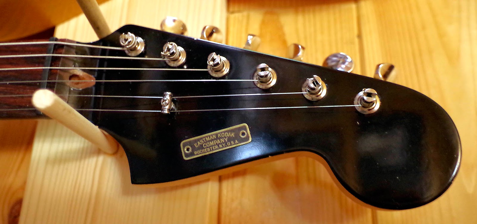 Flippism Is The Key: Warmoth “Split” Jazzmaster