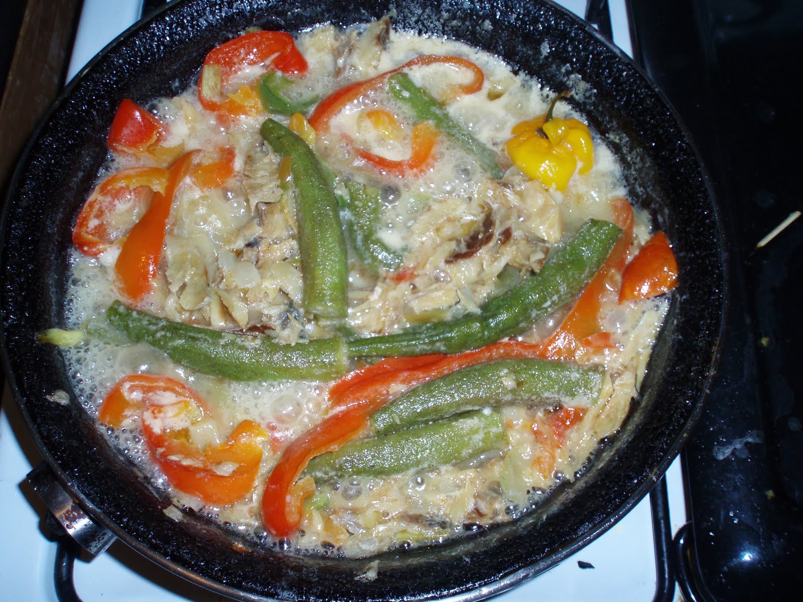 JAMAICA SO NICE: One of Jamaica's Traditional Dishes: Dip an' fall back ...