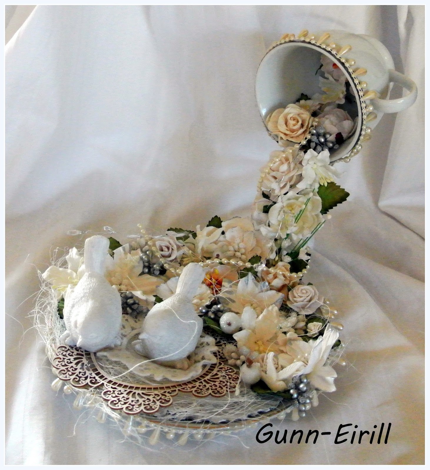 Wild Orchid Crafts: Flying tea cup