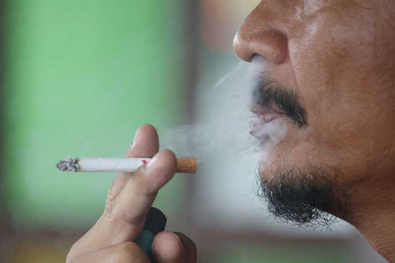 Bata, naospital dahil sa nalalanghap na usok at pagka-expose sa mga ...