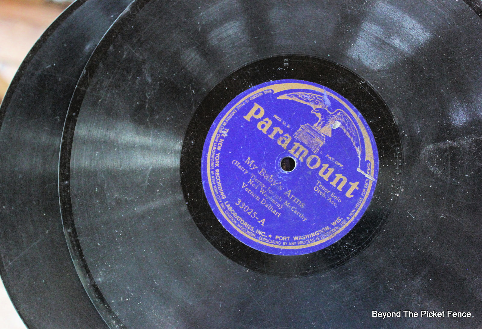 Beyond The Picket Fence: Easy Fall Signs on Old Records