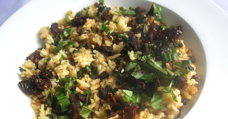 Greek-Style Rice with Sun-Dried Tomatoes and Fresh Basil | Lisa's ...