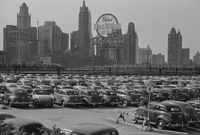 Interesting Black and White Photos Capture Everyday Life in Chicago ...