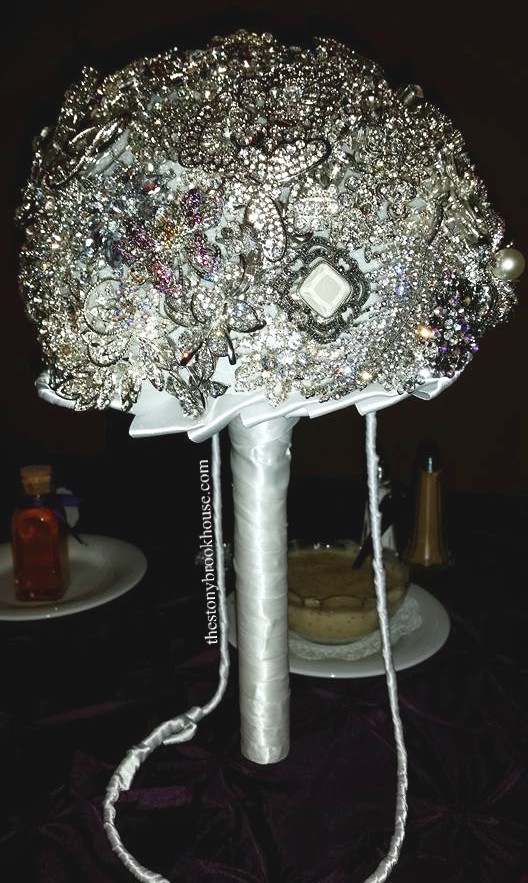 How To Make A Beautiful Brooch Bouquet | The Stonybrook House