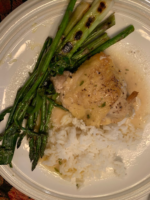 Jersey Girl in the Kitchen: Rustic Chicken with Garlic Gravy