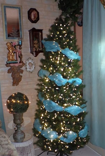 DEBBIE-DABBLE BLOG: "Under the Sea" Themed Tree, 2020
