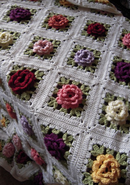 62 patterns to Crochet a Rose