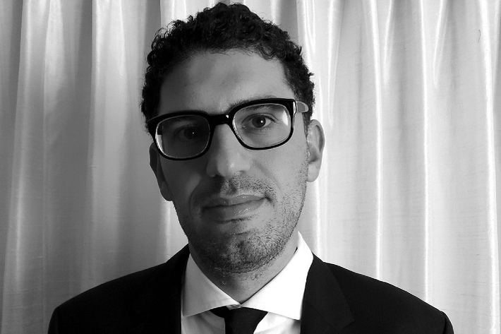 external storage div: 「MR.ROBOT」Sam Esmail ｜INTERVIEW