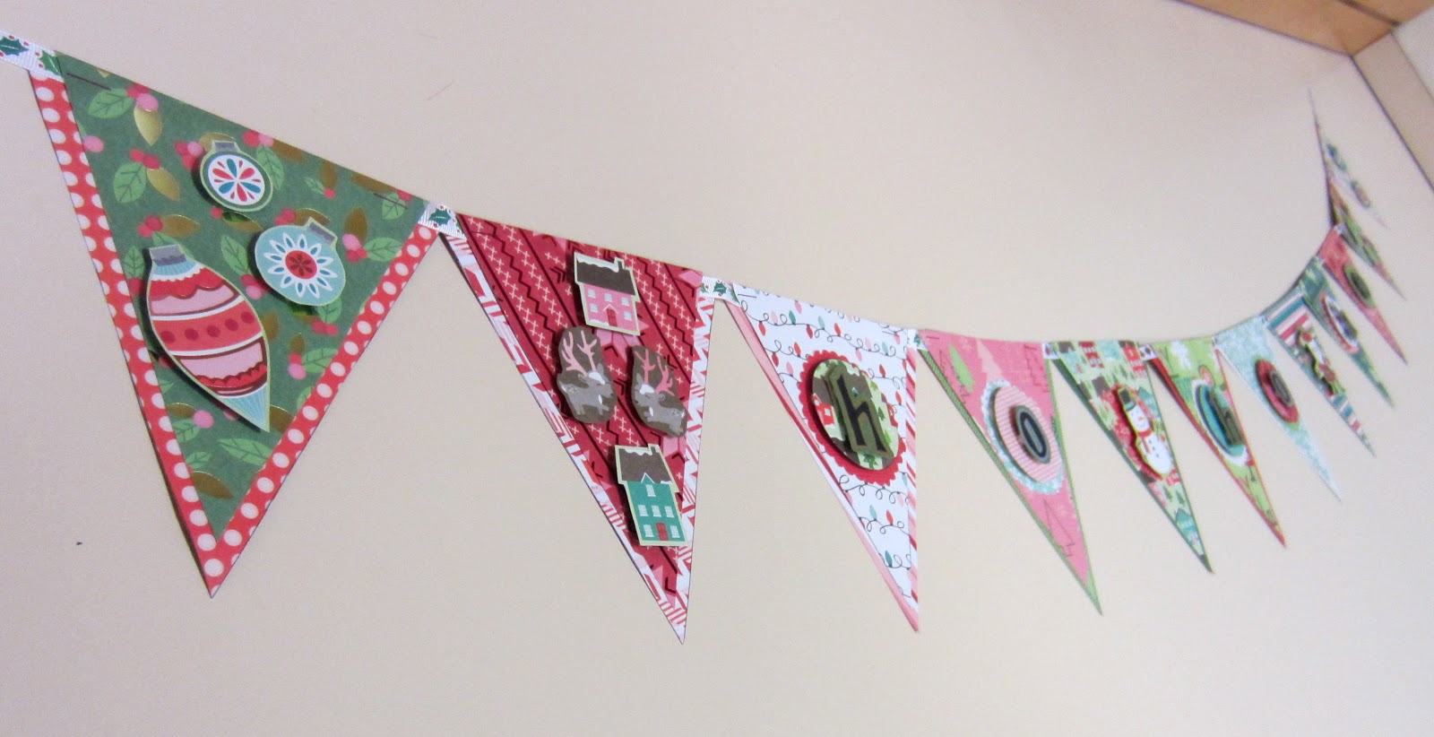 Moxie Fox: DIY Holiday Bunting Flags