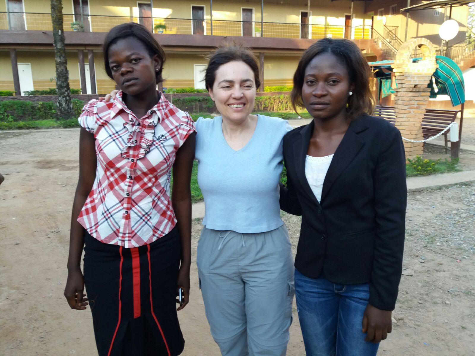 BIERZO AYUDA: Kilela Balanda Mayo 2017