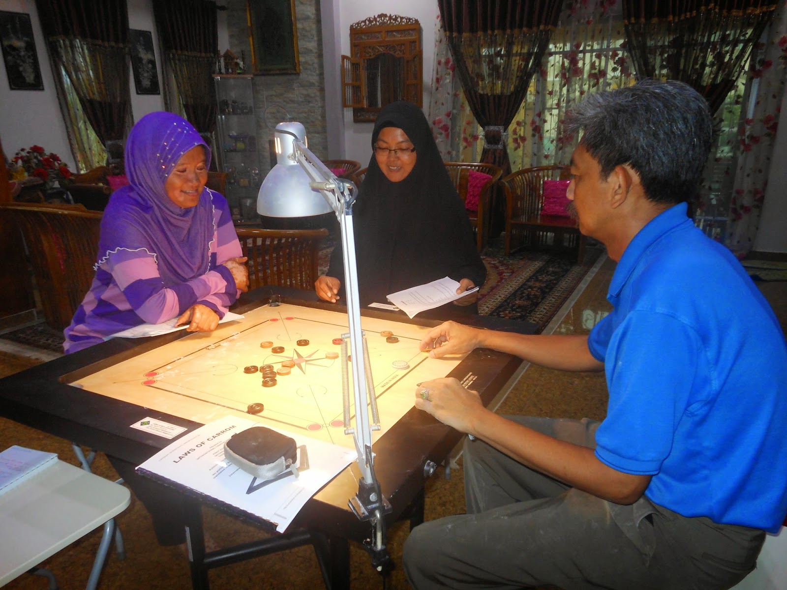 KOMUNITI KAROM ANTARABANGSA: SESI PENCERAHAN PERMAINAN KAROM ANTARABANGSA