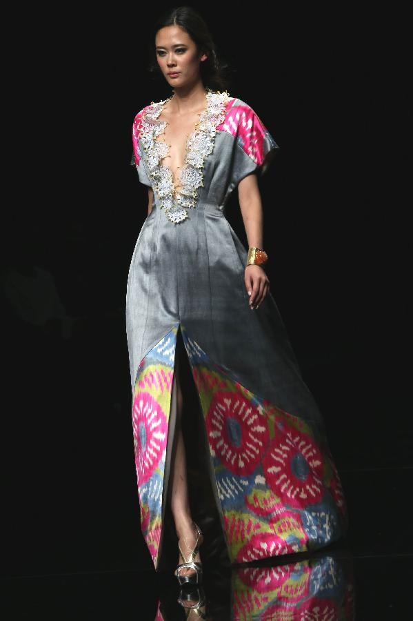 Uzbek fashionistas. Модницы Узбекистана. Ouzbék élégantes: Fashion ...