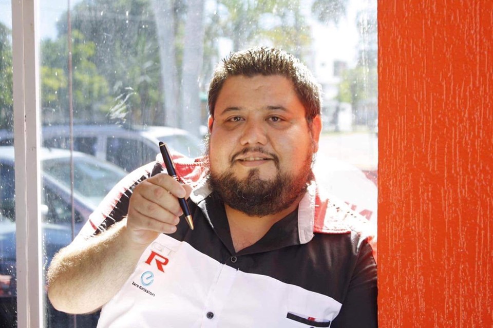 En la piel de Samuel Parra, un joven escritor mazatleco - Aunam Noticias