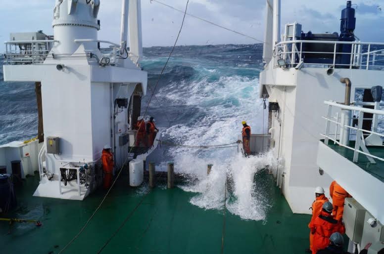 Así Surgen...: IFOP realiza crucero científico para evaluar la merluza ...