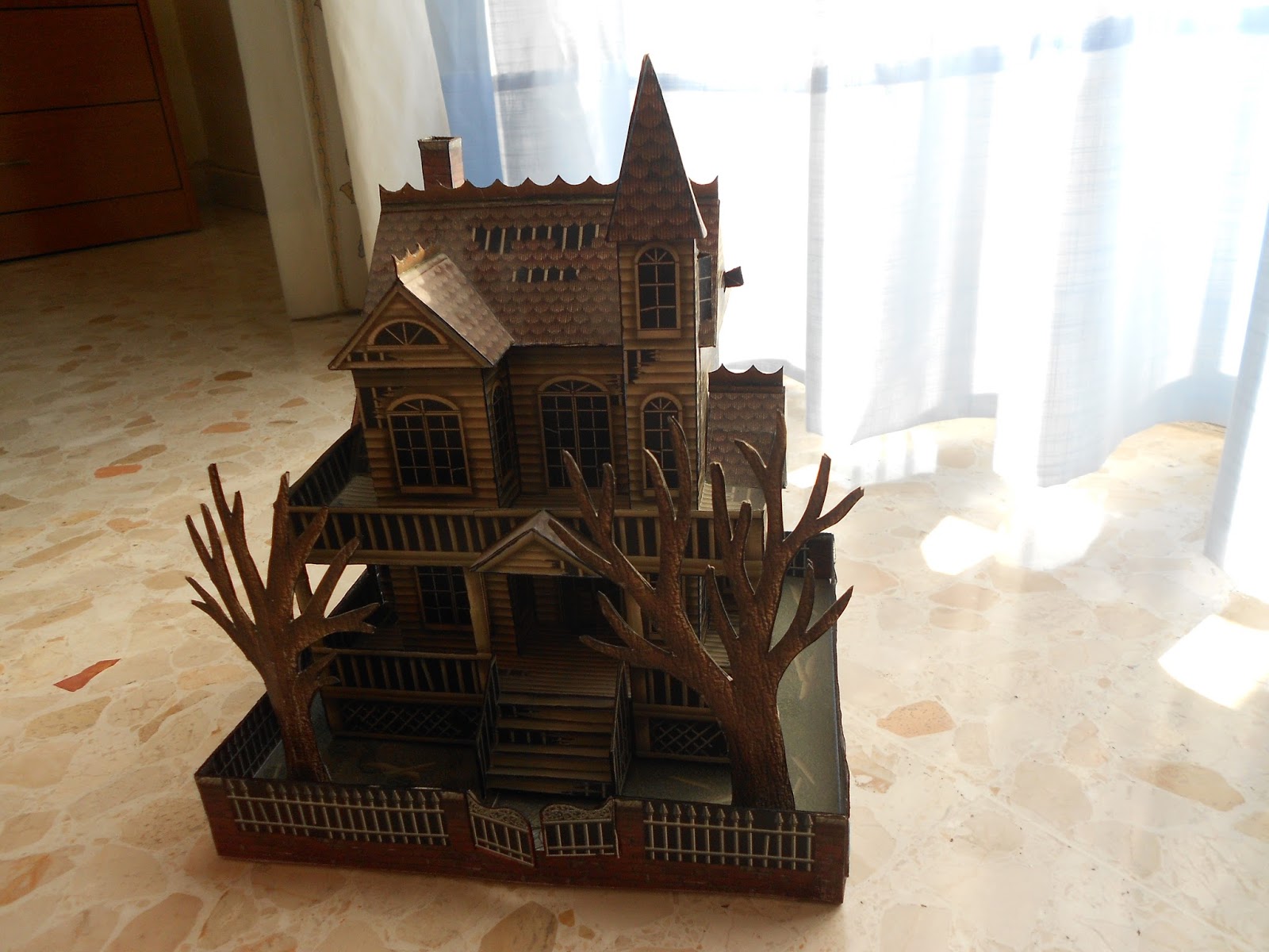 LAS MAQUETAS DE MAMARRO - PAPER MODEL: CASA ENCANTADA/HAUNTED HOUSE