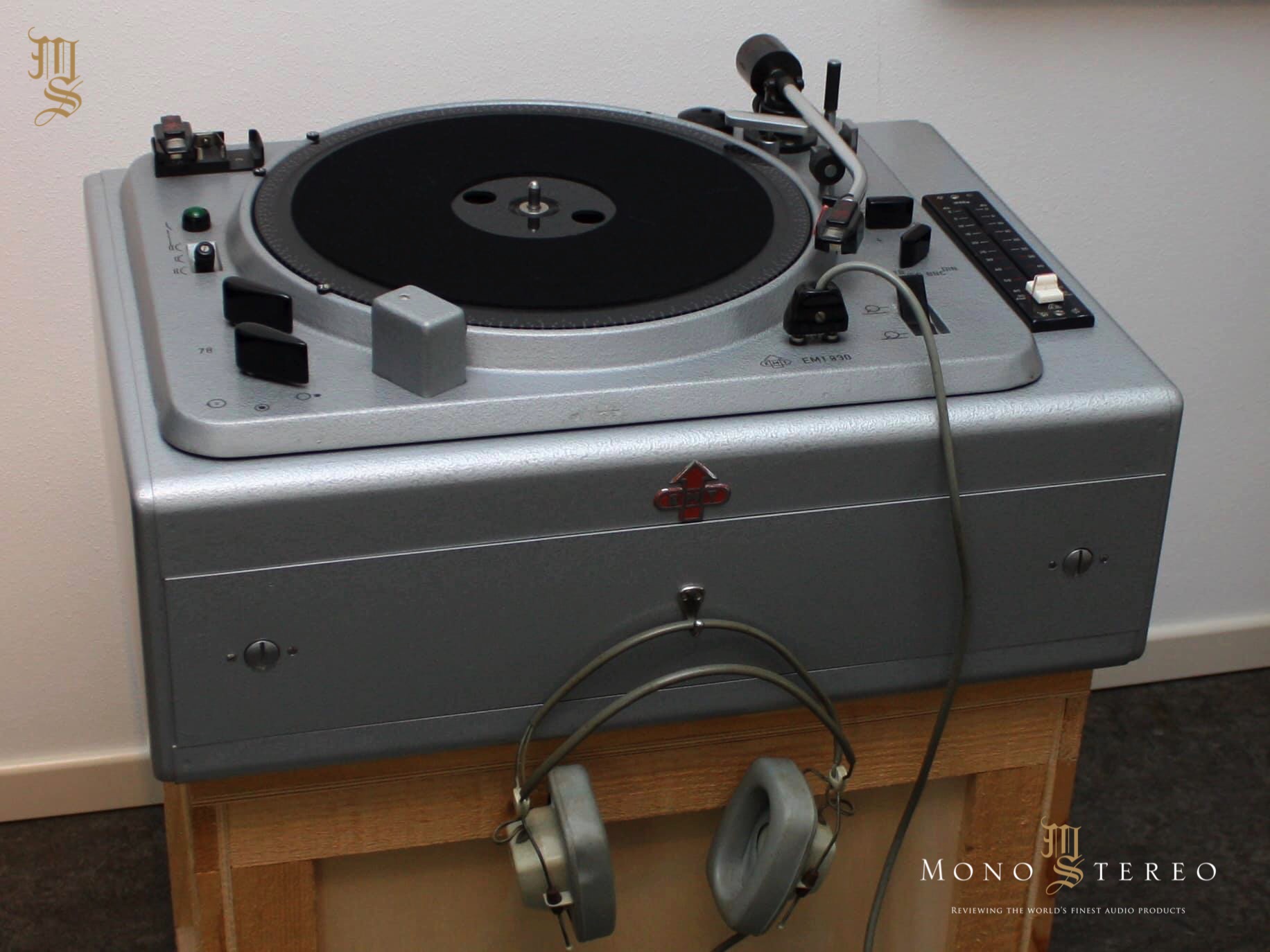 EMT 930 PROTOTYPE TURNTABLE – M & S | Ultimate High-Fidelity