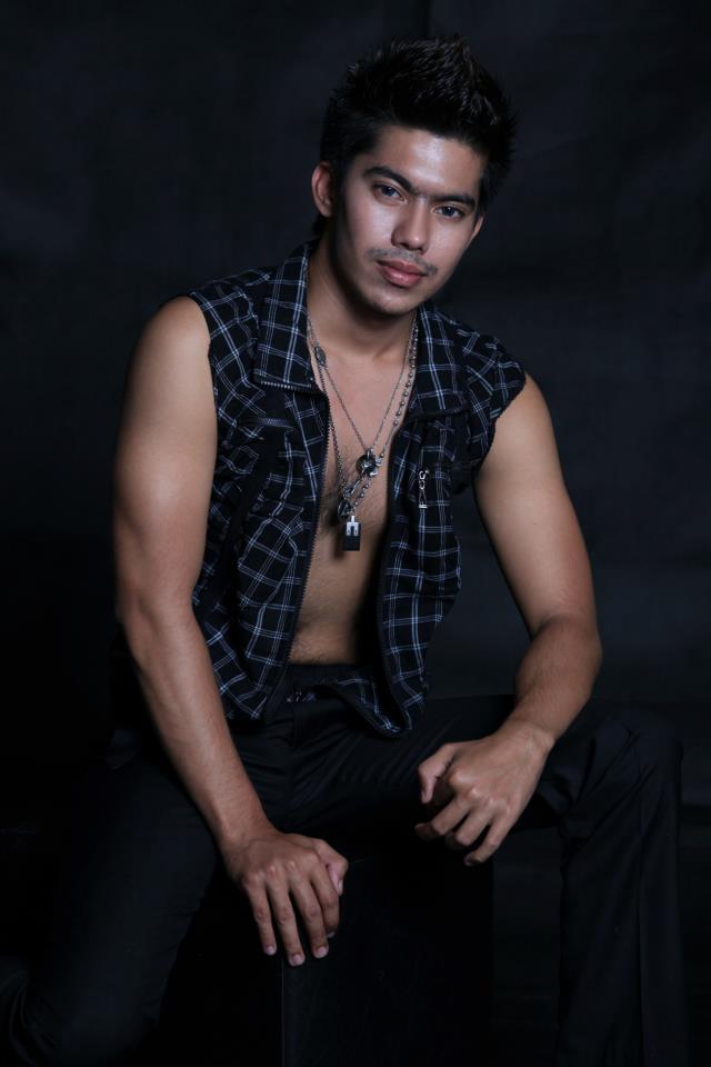 M y a n m a r H u n k s: Phyo Wai Aung by Photo Tin Ko Tun