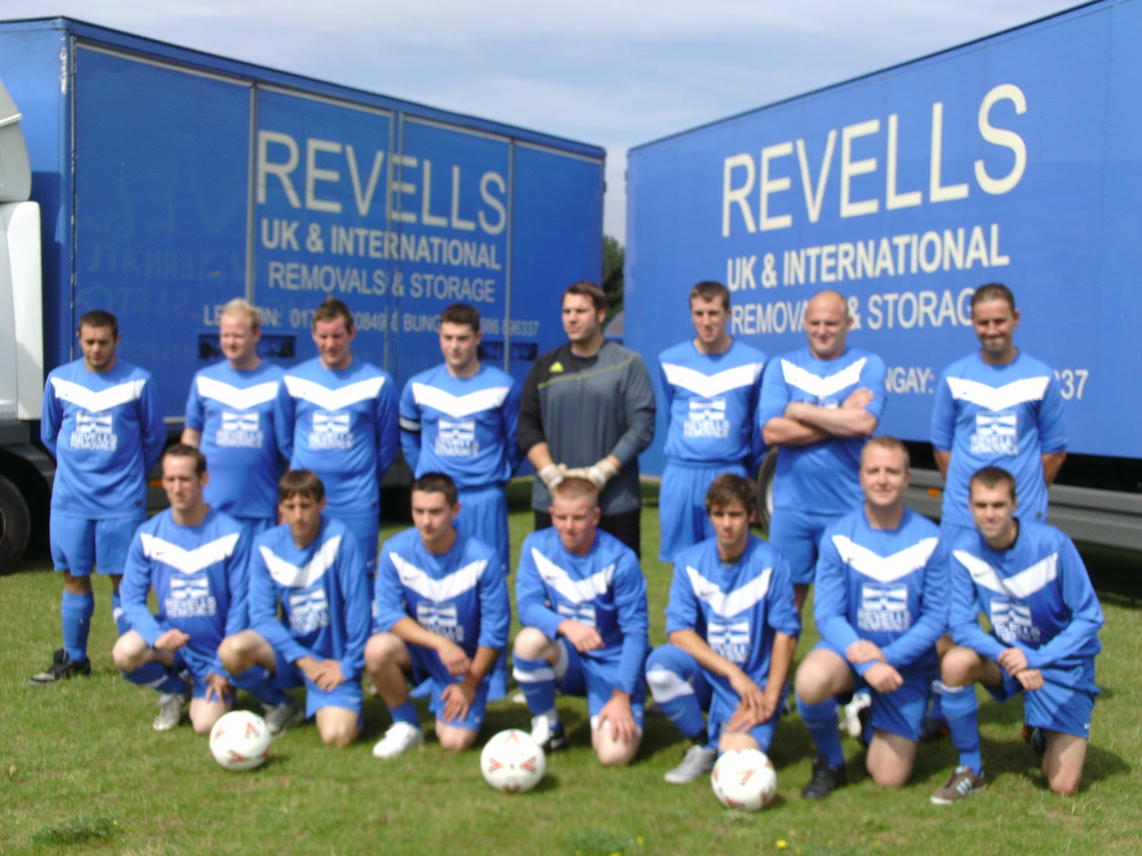 ESCUDOS DO MUNDO INTEIRO: PIRÂMIDE DO FUTEBOL INGLÊS - SUFFOLK AND ...