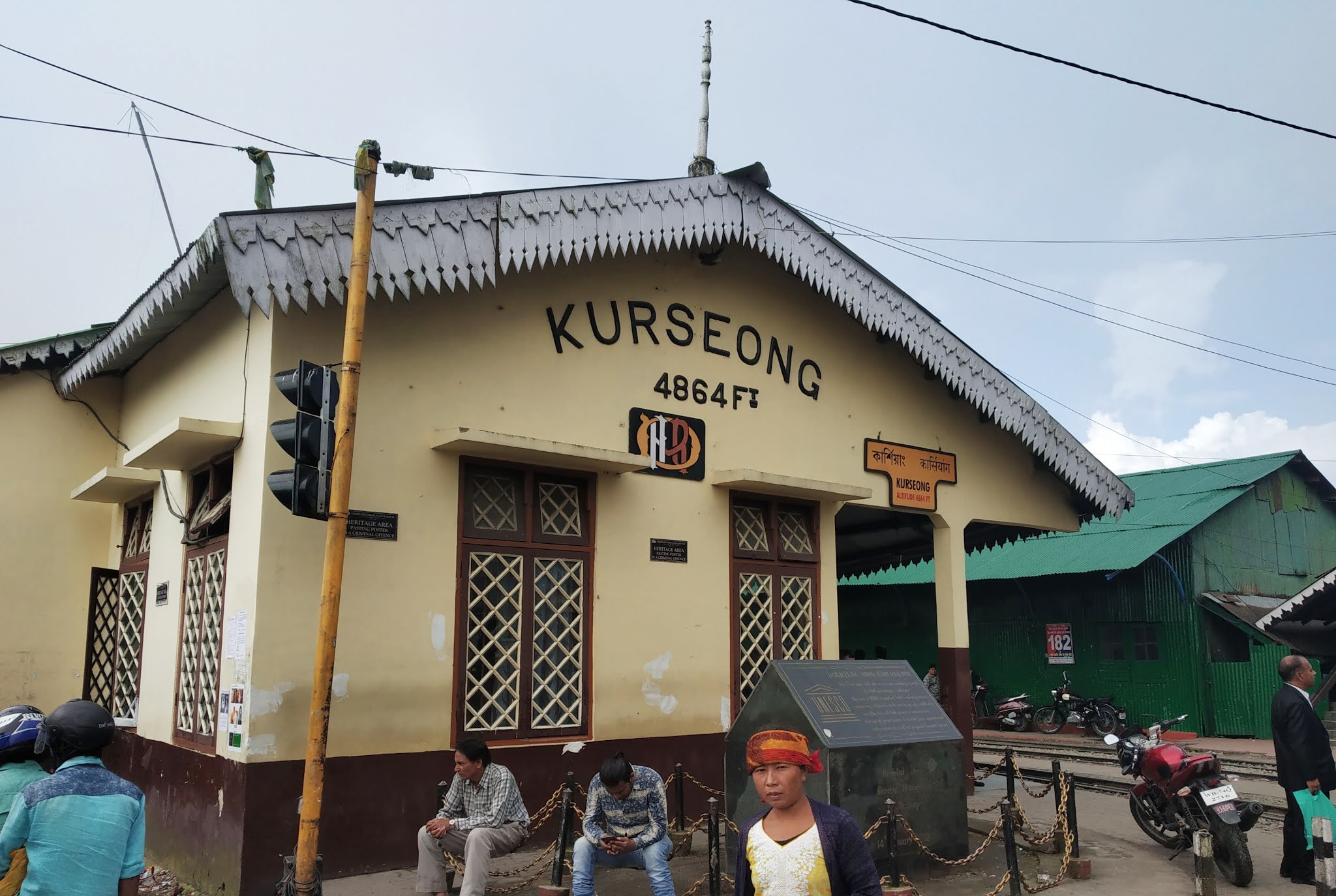 A Day in the Land of White Orchid - Kurseong | Dow Hill | Travelogue
