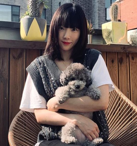 Taeyeon and Zero greets fans with their adorable photos - Wonderful ...