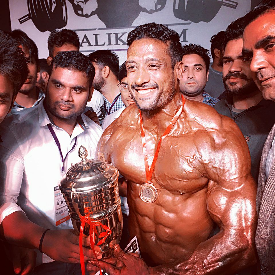 Worldwide Bodybuilders: Indian lion Mahesh Kumar
