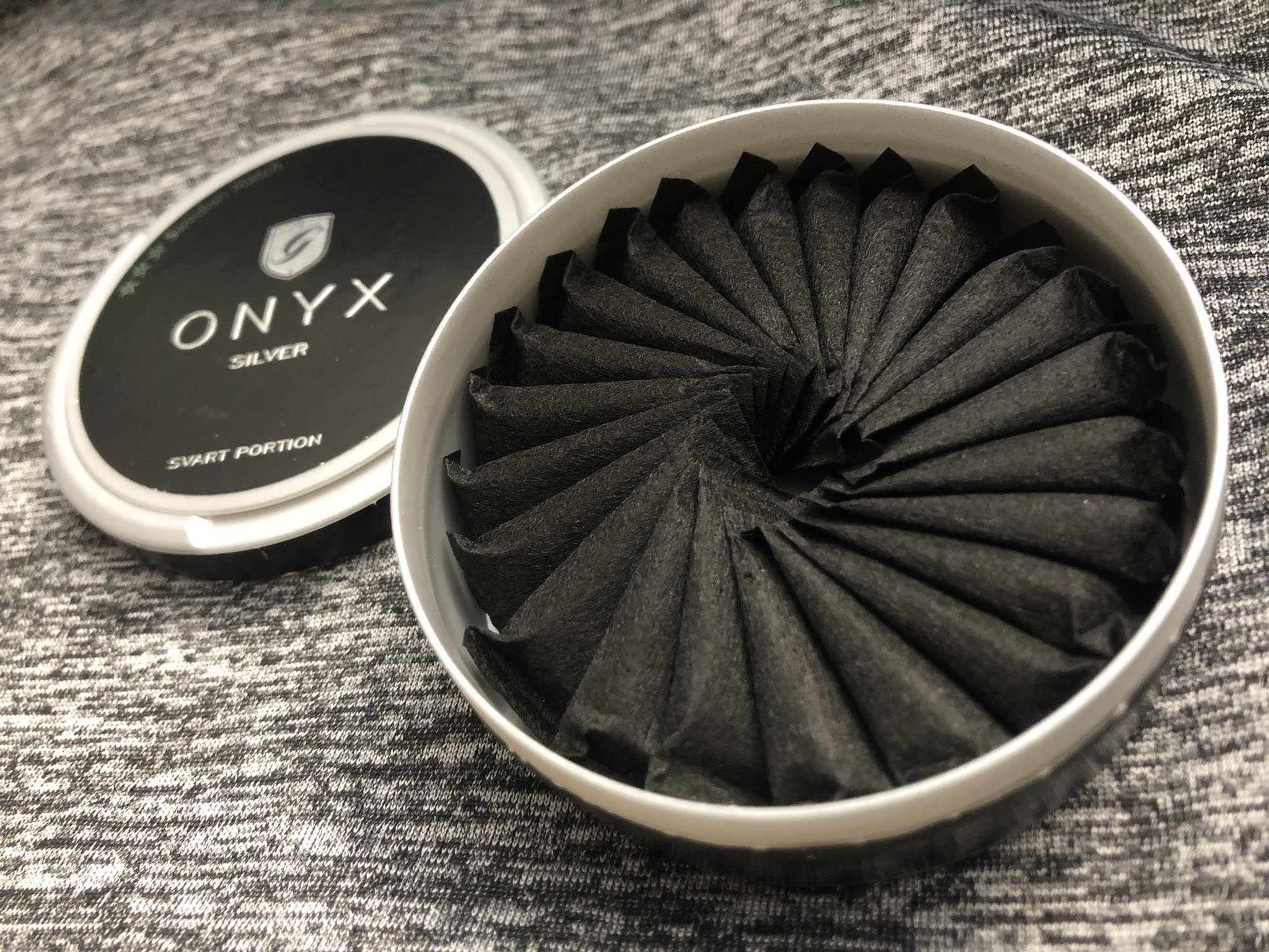 Onyx Silver (Svart Portion) - Review (Discontinued). 4 September 2015.