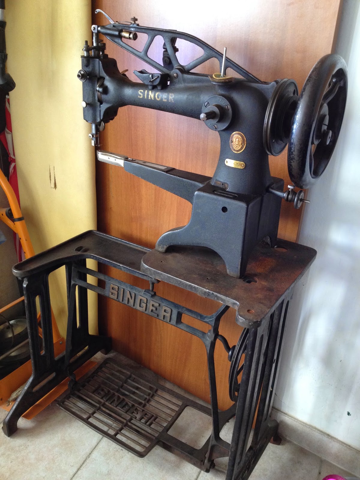 cordonnerie maroquinerie bagagerie sellerie: Les différentes machines à ...