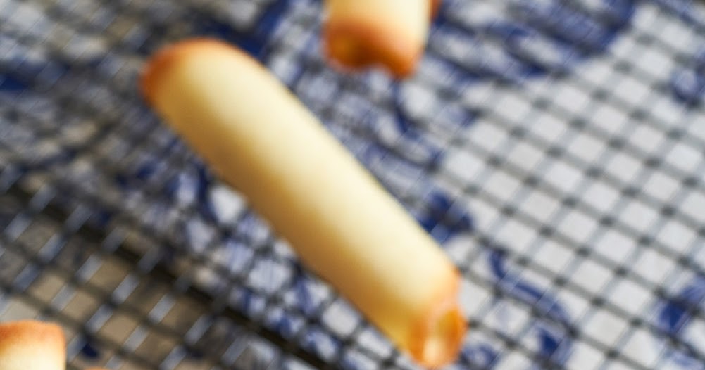 dailydelicious: Cigarette Cookies