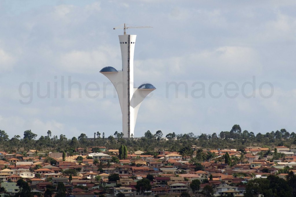 Governador Agnelo garantiu que a Torre de TV Digital será entregue no ...