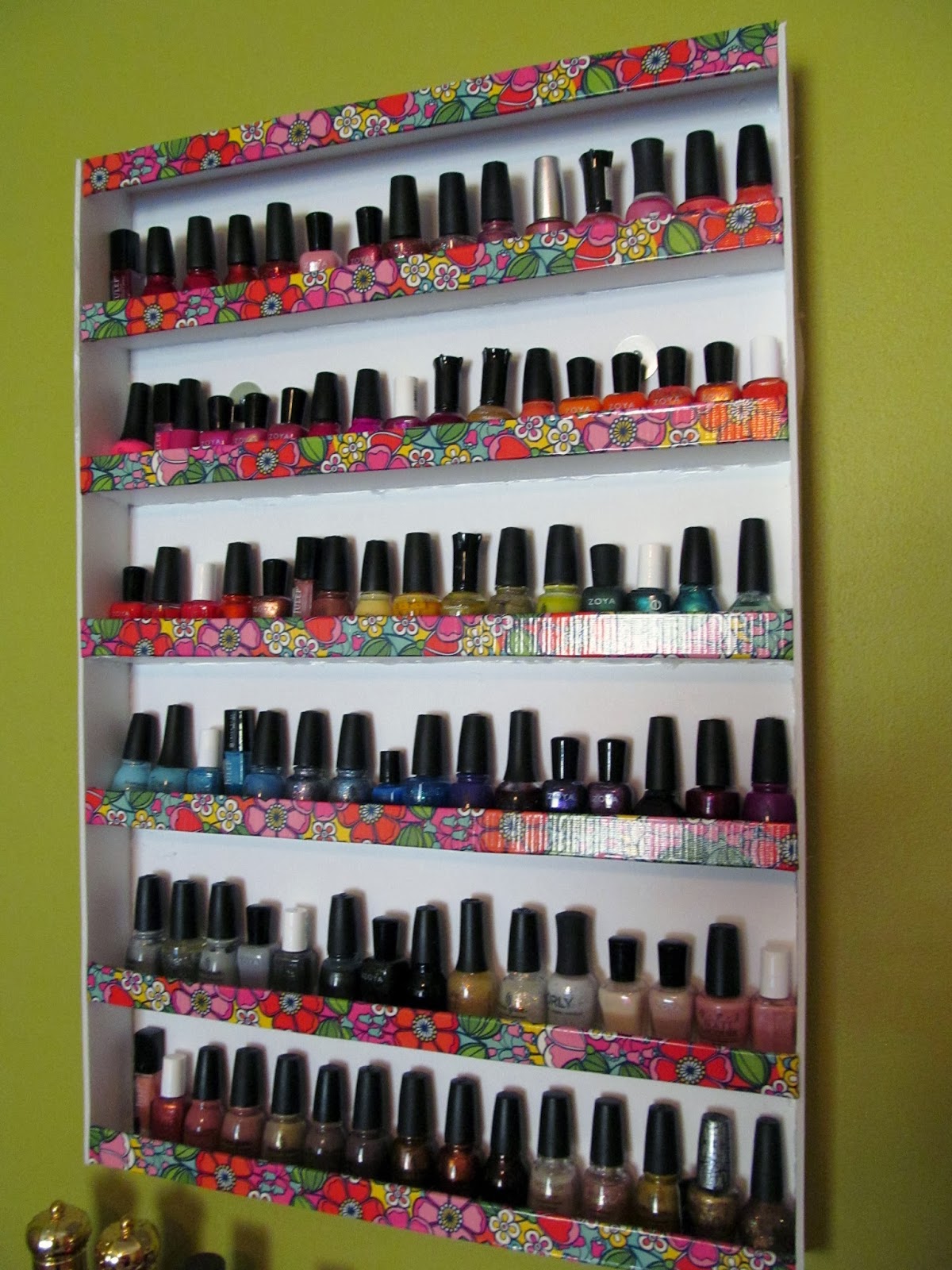 Glazed Over Beauty: NEW Nailpolish Storage