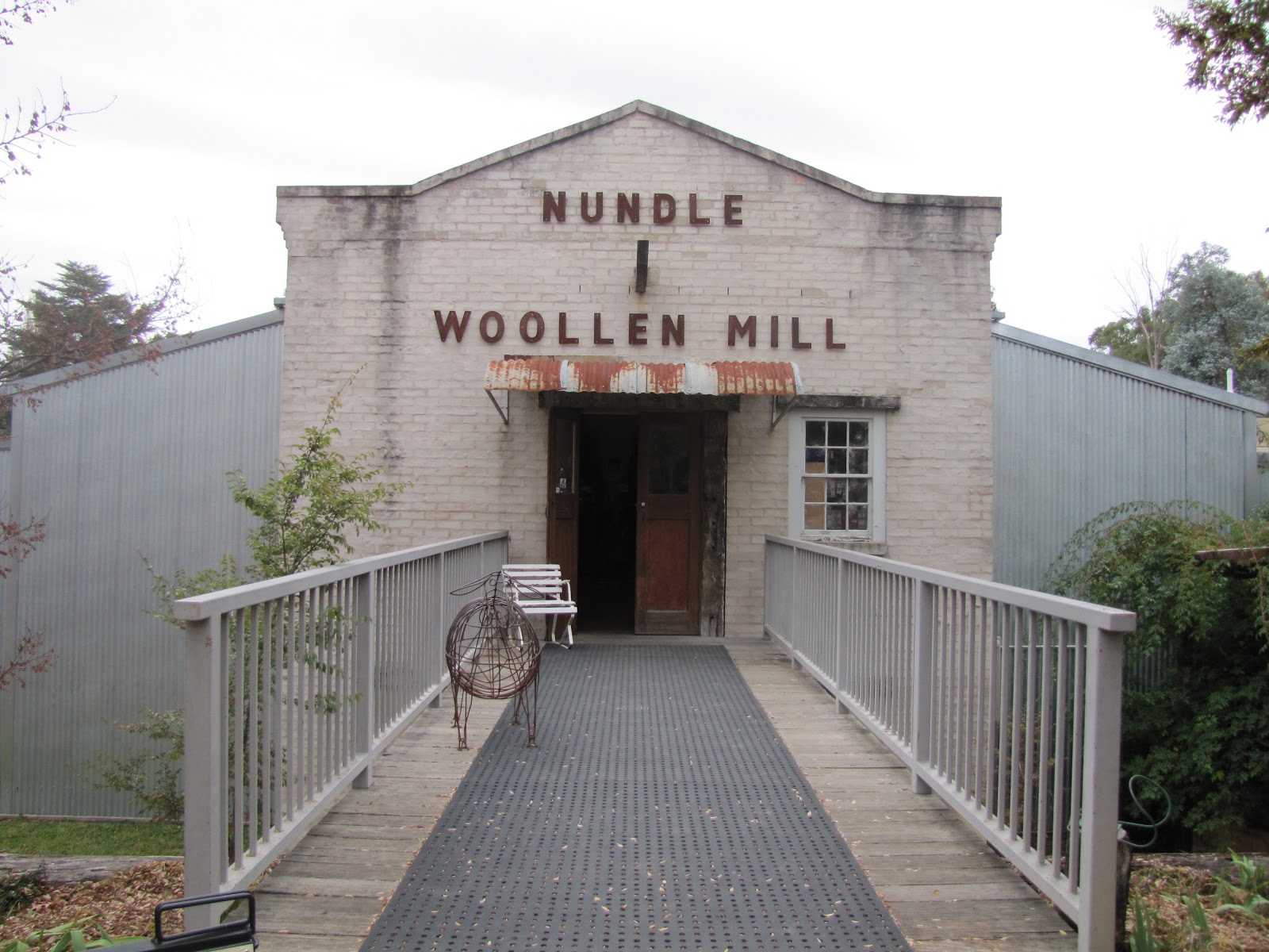 it's the little things: Nundle Woollen Mill