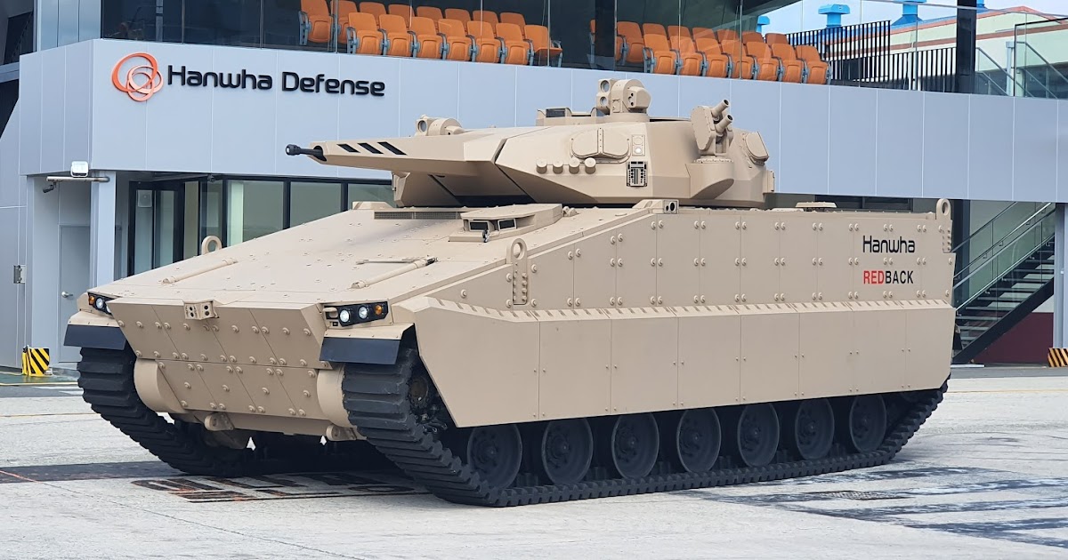 SNAFU!: Hanwha Defense RedBack IFV on Soucy Rubber Tracks...