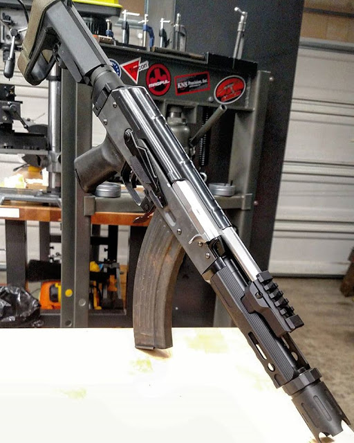 Custom Shorty AK