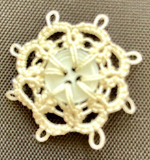 Tatting and not a lot else!: Today it's all about buttons!!