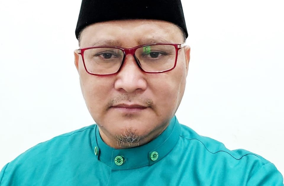 Risalah Zuhdi: HUKUM SHALAT BERJAMAAH DAN KEUTAMAANNYA Risalah Zuhdi: HUKUM SHALAT BERJAMAAH DAN KEUTAMAANNYA