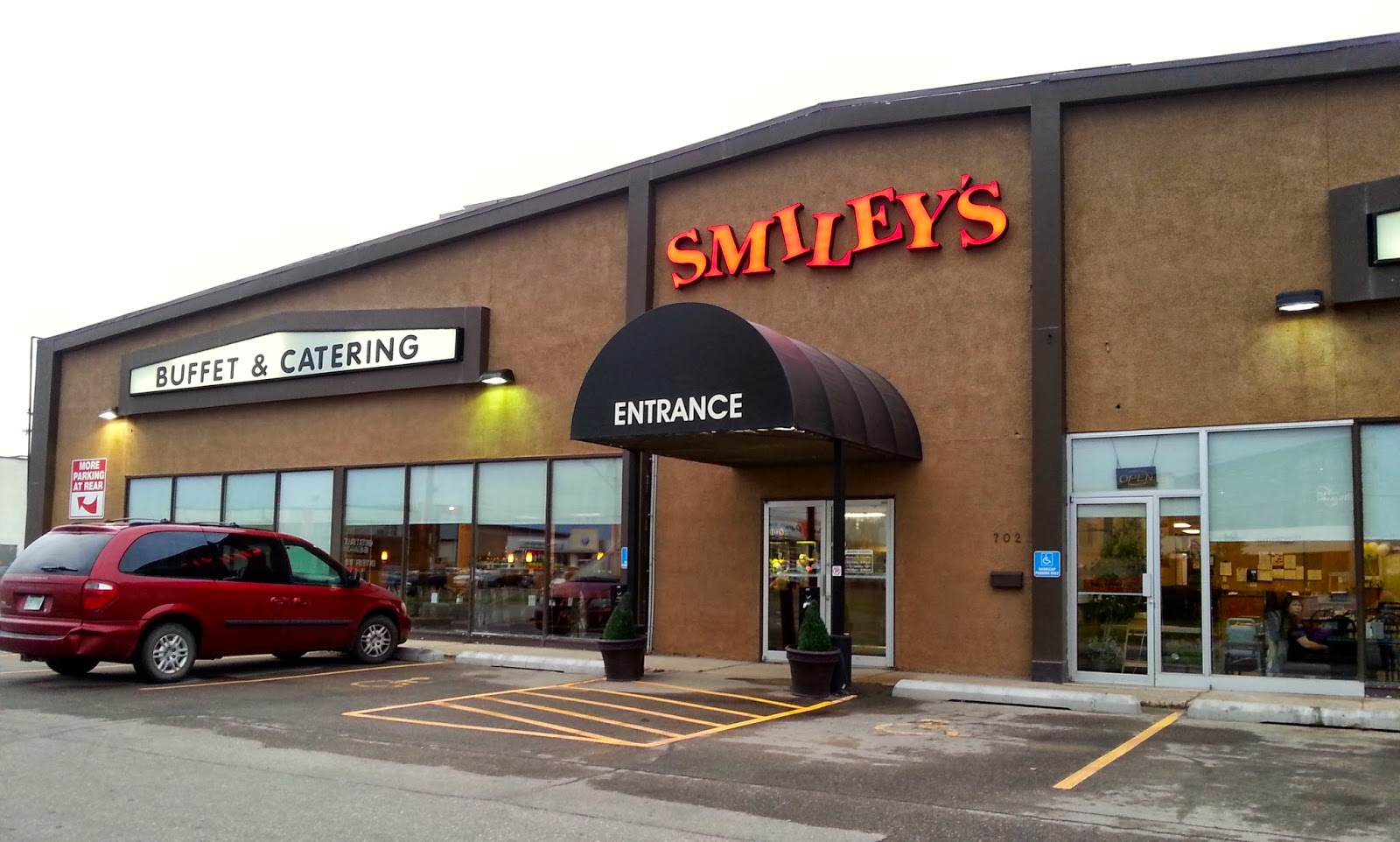 freakZspeaks: All-you-can-eat supper@ Smiley's, Saskatoon, SK