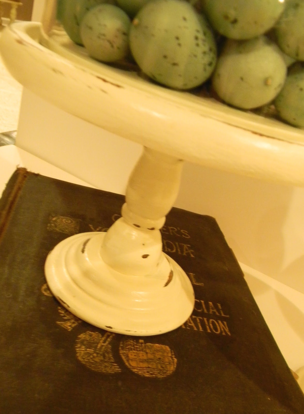 Forever Decorating!: Cute cloche!