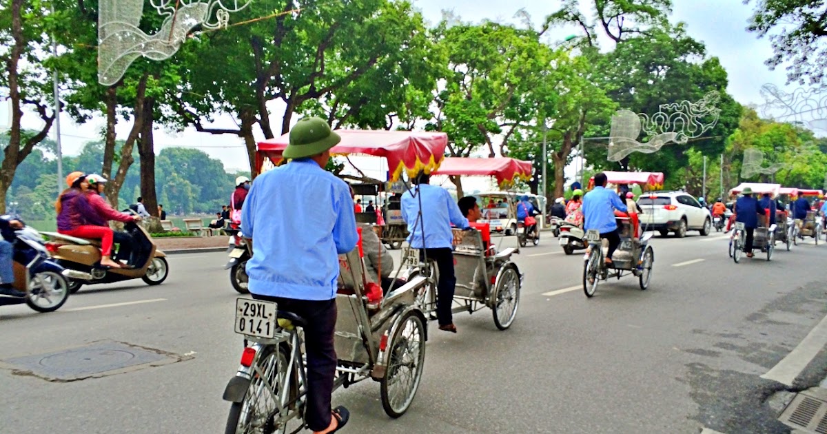 A Cyclo Ride Around Hanoi | Vietnam - Nomadic Experiences