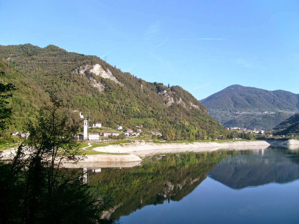 ITINERARI NEL VENETO: Il lago del Corlo e le contrade perdute